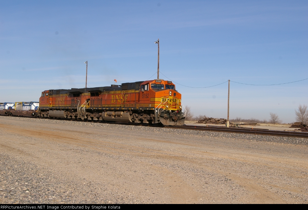 BNSF 5152